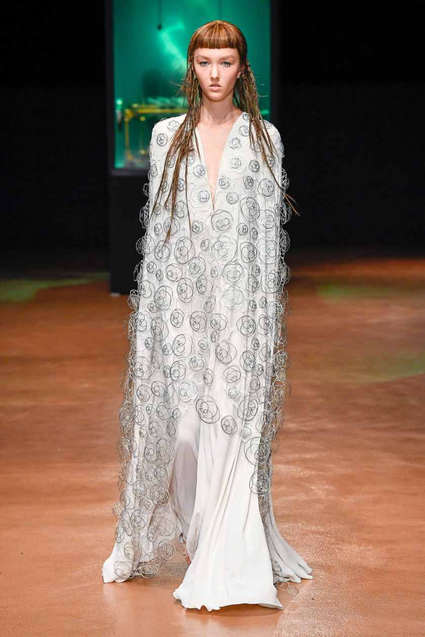 Alluring Aeriform: Iris Van Herpen Couture Fall 2017 – Ayerhs Magazine