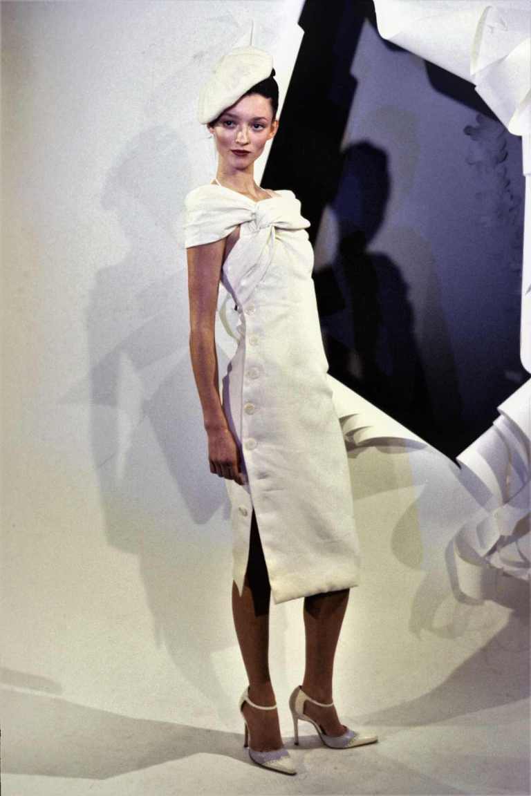 Christian Dior Couture Spring 1999: Dior’s Surrealist Dreamscape ...