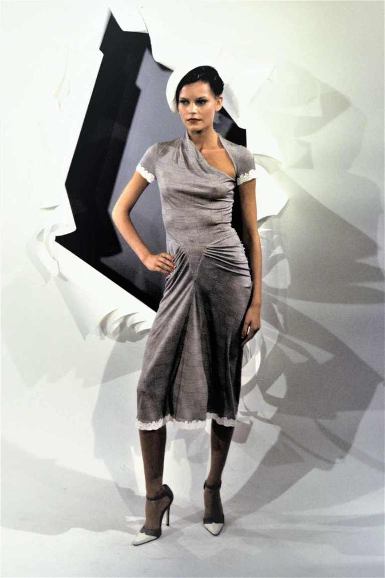 Christian Dior Couture Spring 1999: Dior’s Surrealist Dreamscape ...