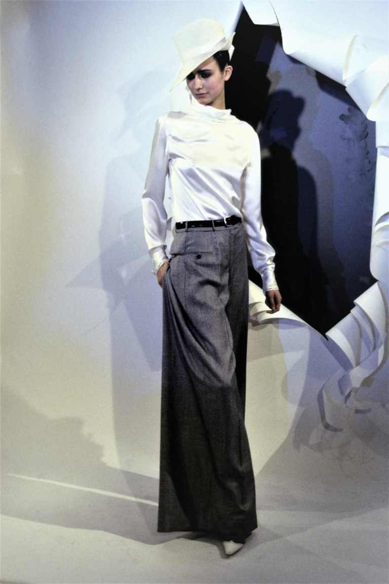 Christian Dior Couture Spring 1999: Dior’s Surrealist Dreamscape ...