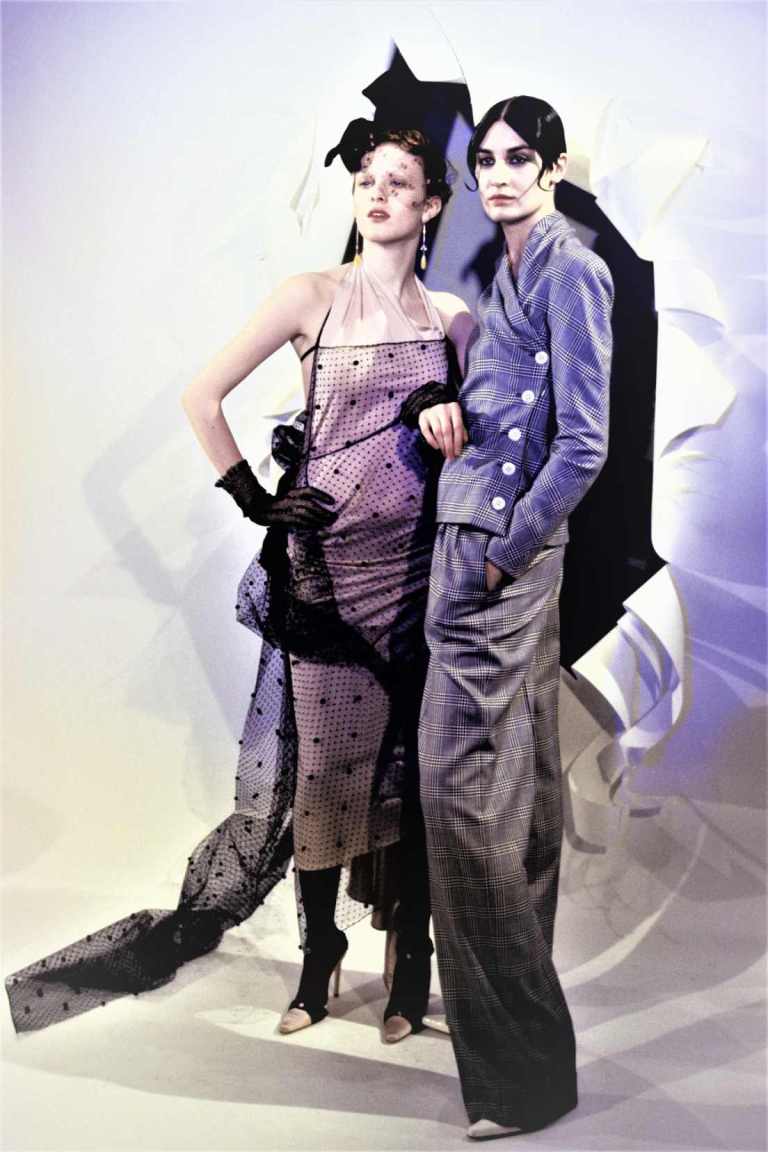 Christian Dior Couture Spring 1999: Dior’s Surrealist Dreamscape ...
