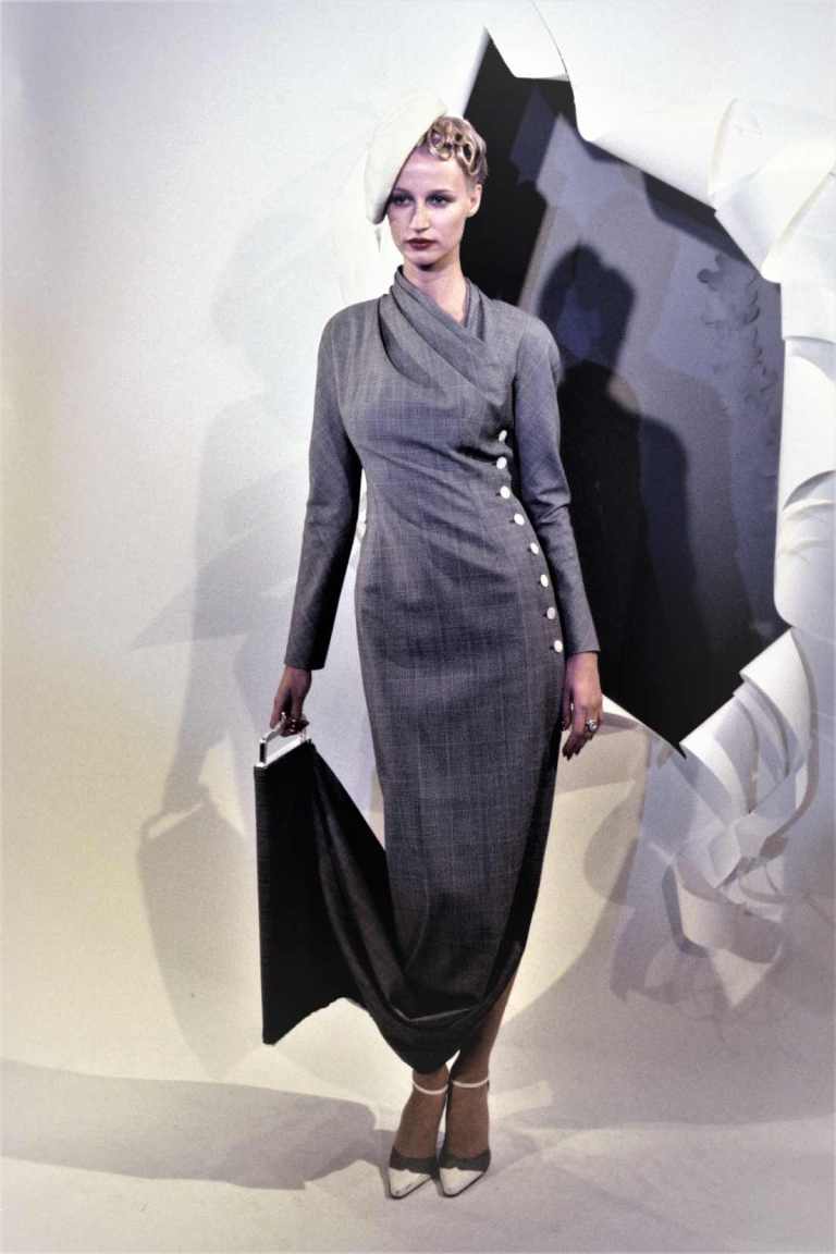 Christian Dior Couture Spring 1999: Dior’s Surrealist Dreamscape ...