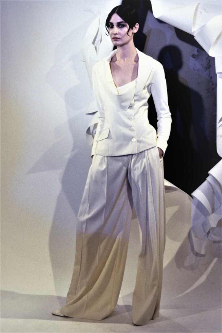 Christian Dior Couture Spring 1999: Dior’s Surrealist Dreamscape ...