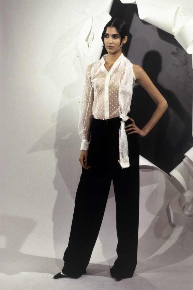 Christian Dior Couture Spring 1999: Dior’s Surrealist Dreamscape ...