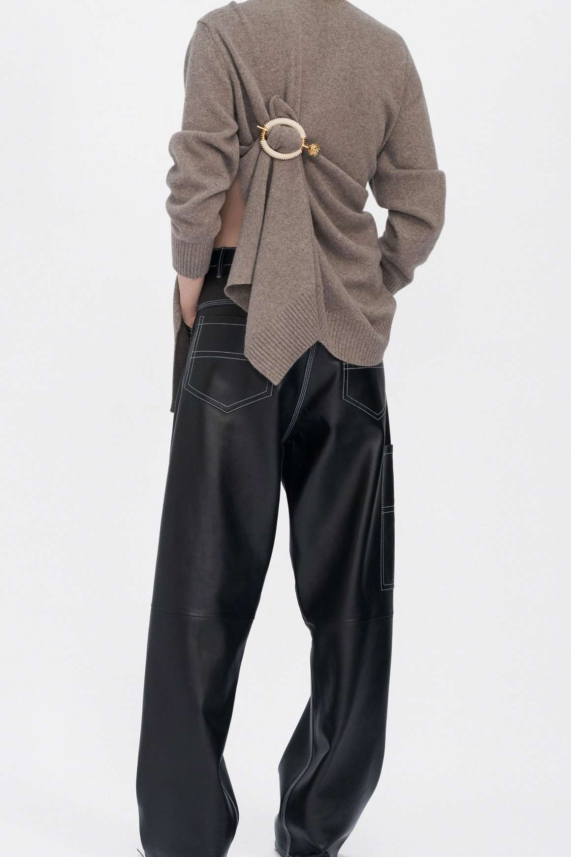 A Tribute to Phoebe Philo: Céline Fall 2018 – Ayerhs Magazine