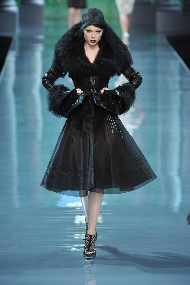 Christian Dior Couture Fall 2008: Galliano’s Couture Renaissance ...