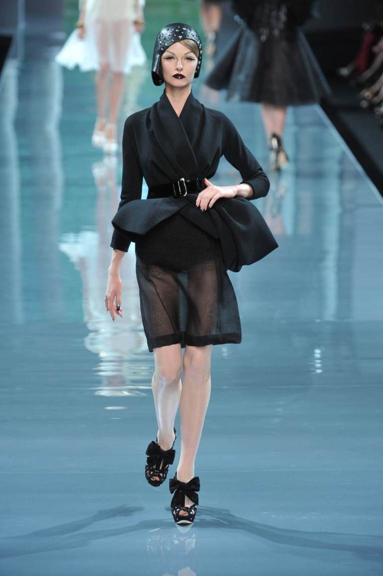 Christian Dior Couture Fall 2008: Galliano’s Couture Renaissance ...