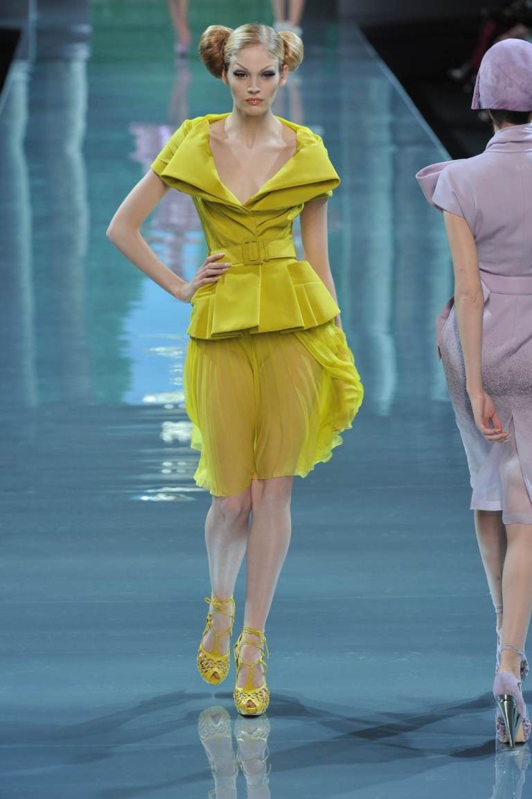 Christian Dior Couture Fall 2008: Galliano’s Couture Renaissance – Ayerhs Magazine