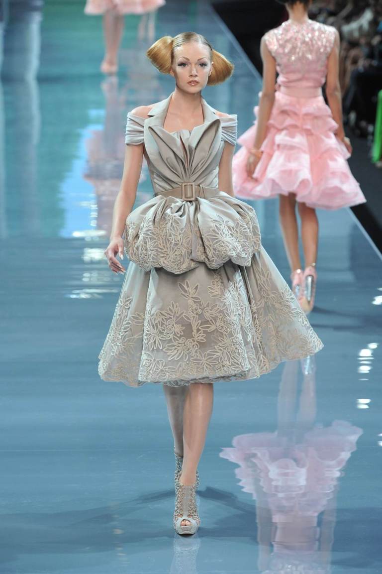 Christian Dior Couture Fall 2008: Galliano’s Couture Renaissance ...