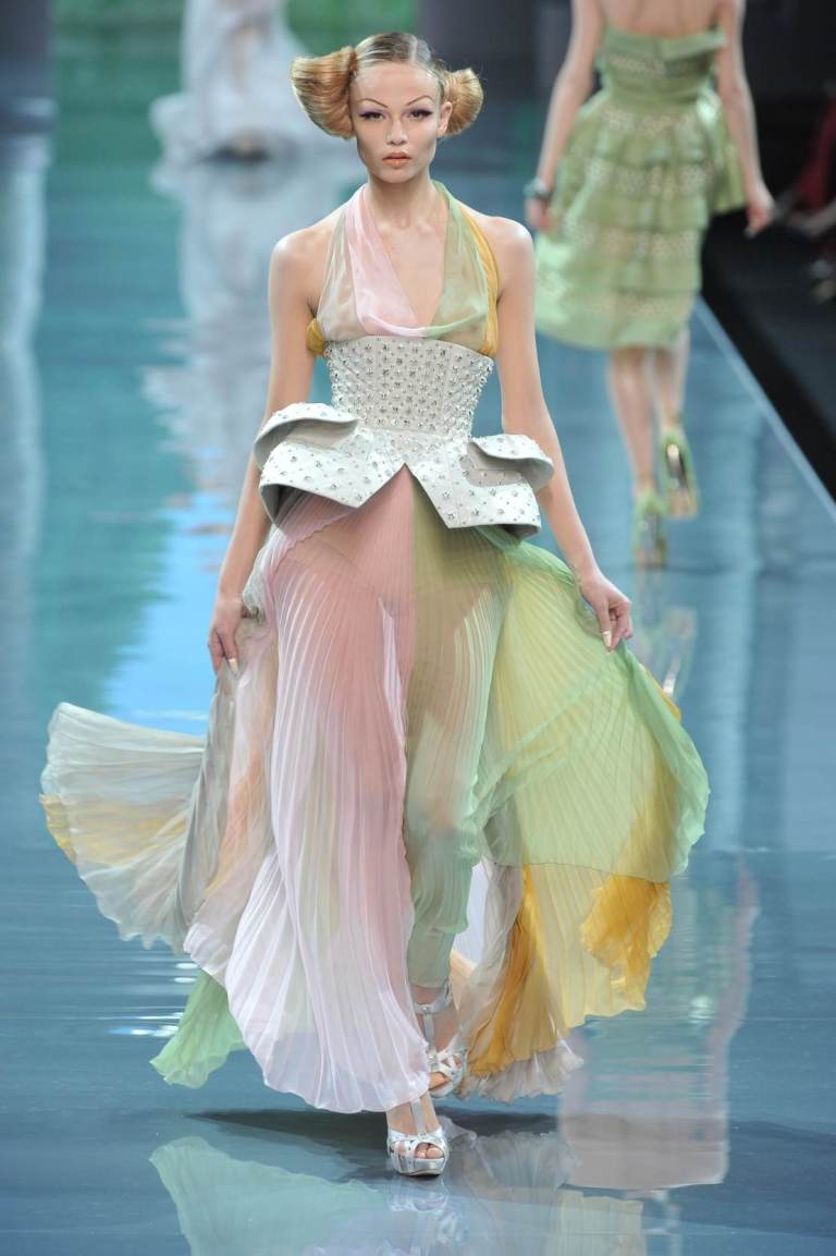 Christian Dior Couture Fall 2008: Galliano’s Couture Renaissance ...