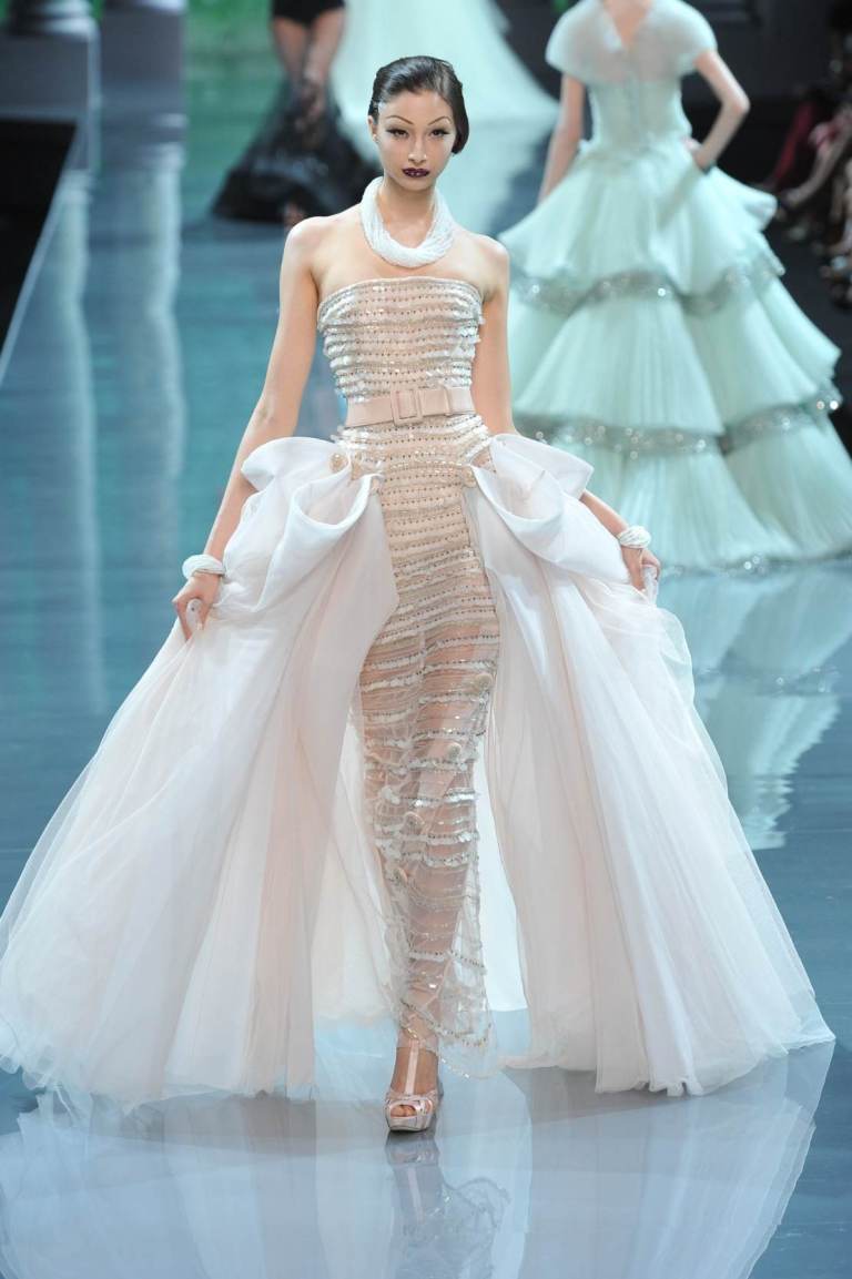 Christian Dior Couture Fall 2008: Galliano’s Couture Renaissance ...