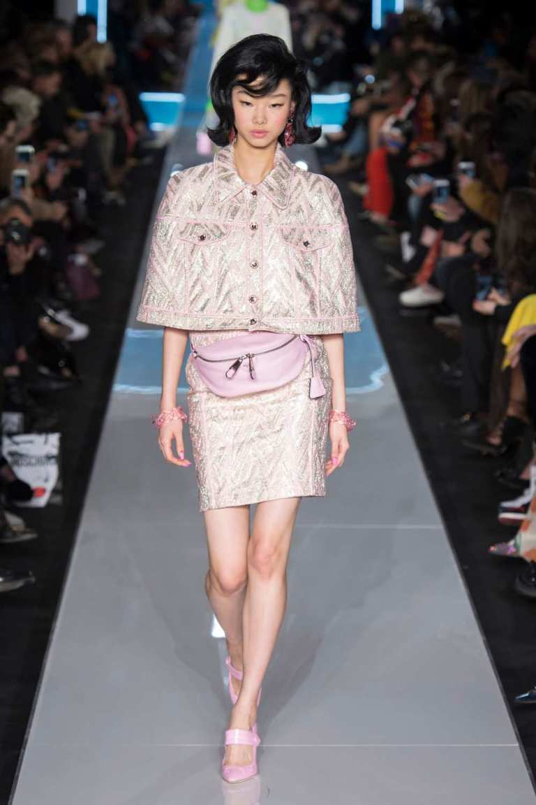 Moschino Fall 2018: Conspiracy Chic – Ayerhs Magazine