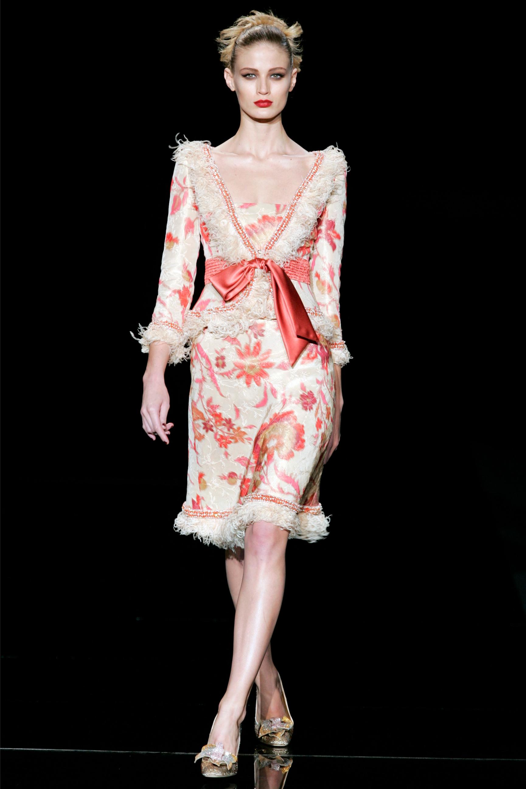 Valentino Spring 2005 Couture: Touch of Approachability – Ayerhs Magazine