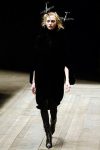 Alexander McQueen Fall 2006 PFW: The Widows of Culloden – Ayerhs Magazine